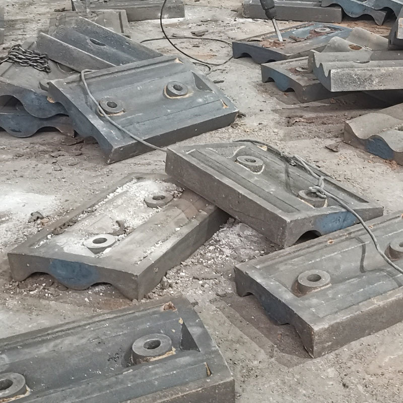 Highly wear-resistant ball mill liner